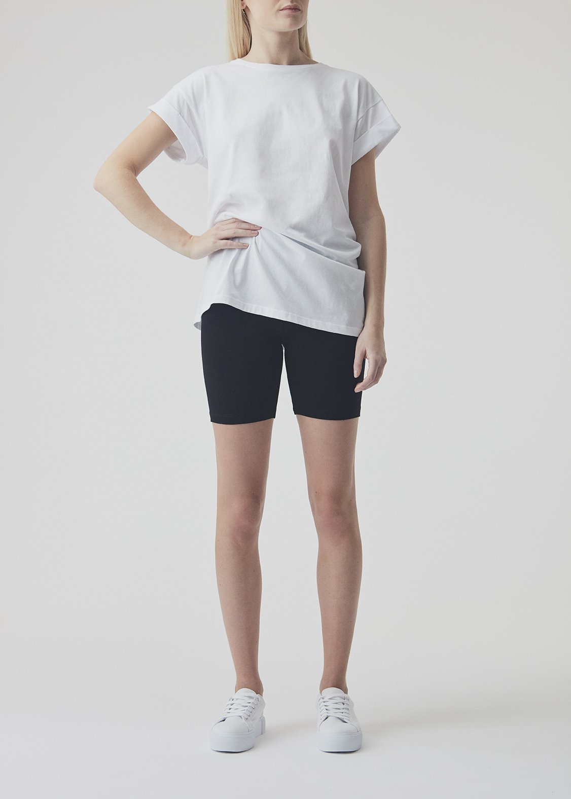 Buy Kendis X-Short - Black – Modström COM